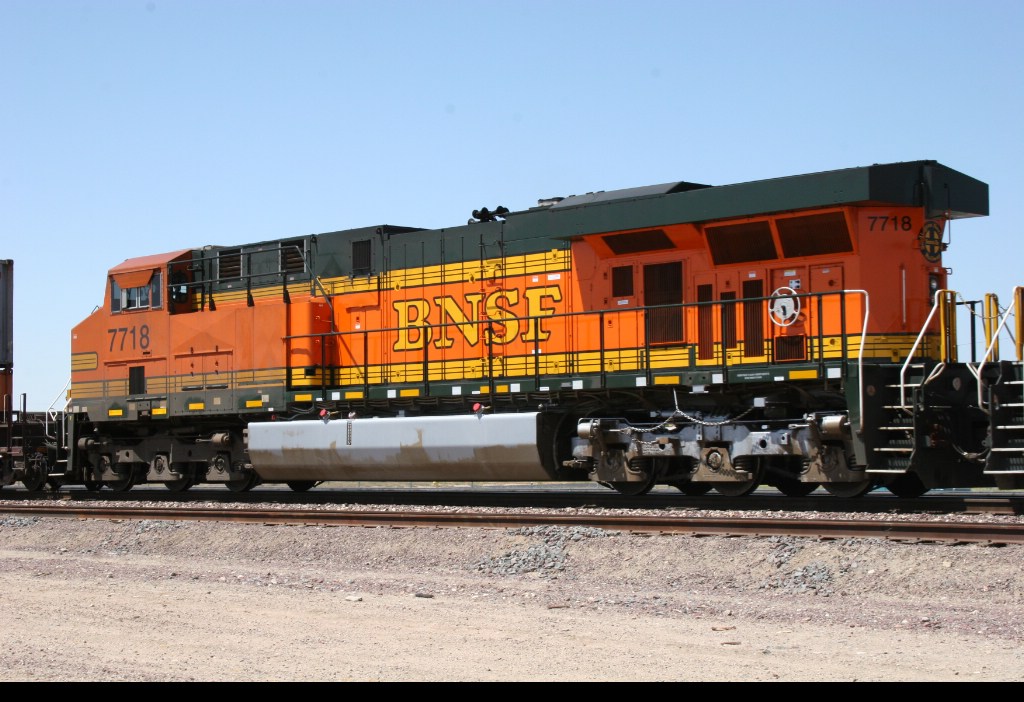 BNSF 7718